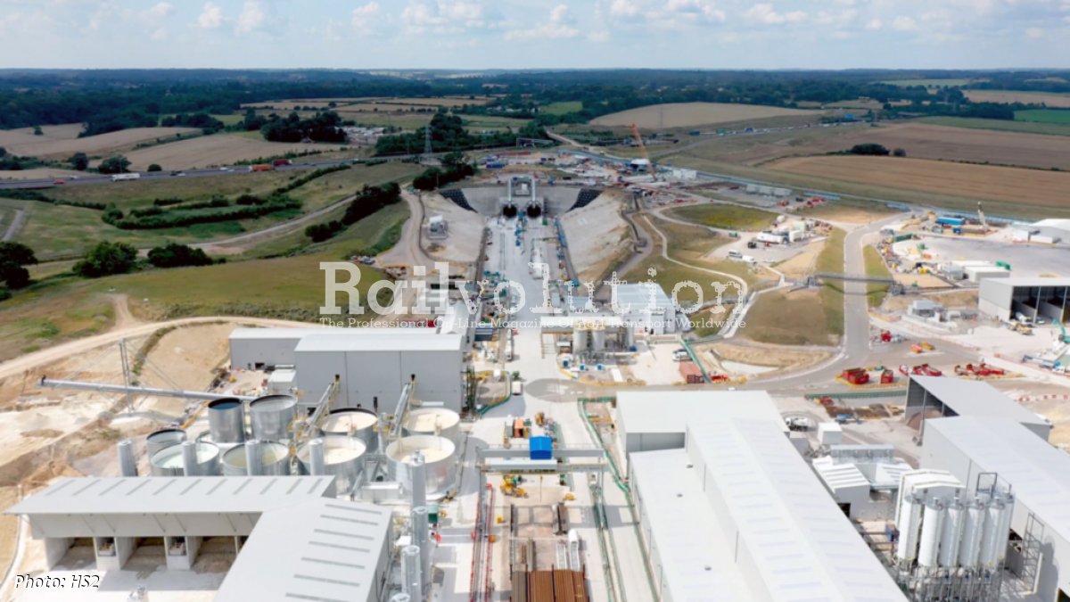Tunnel Progress As HS2 Completes First Mile Under The Chilterns ...