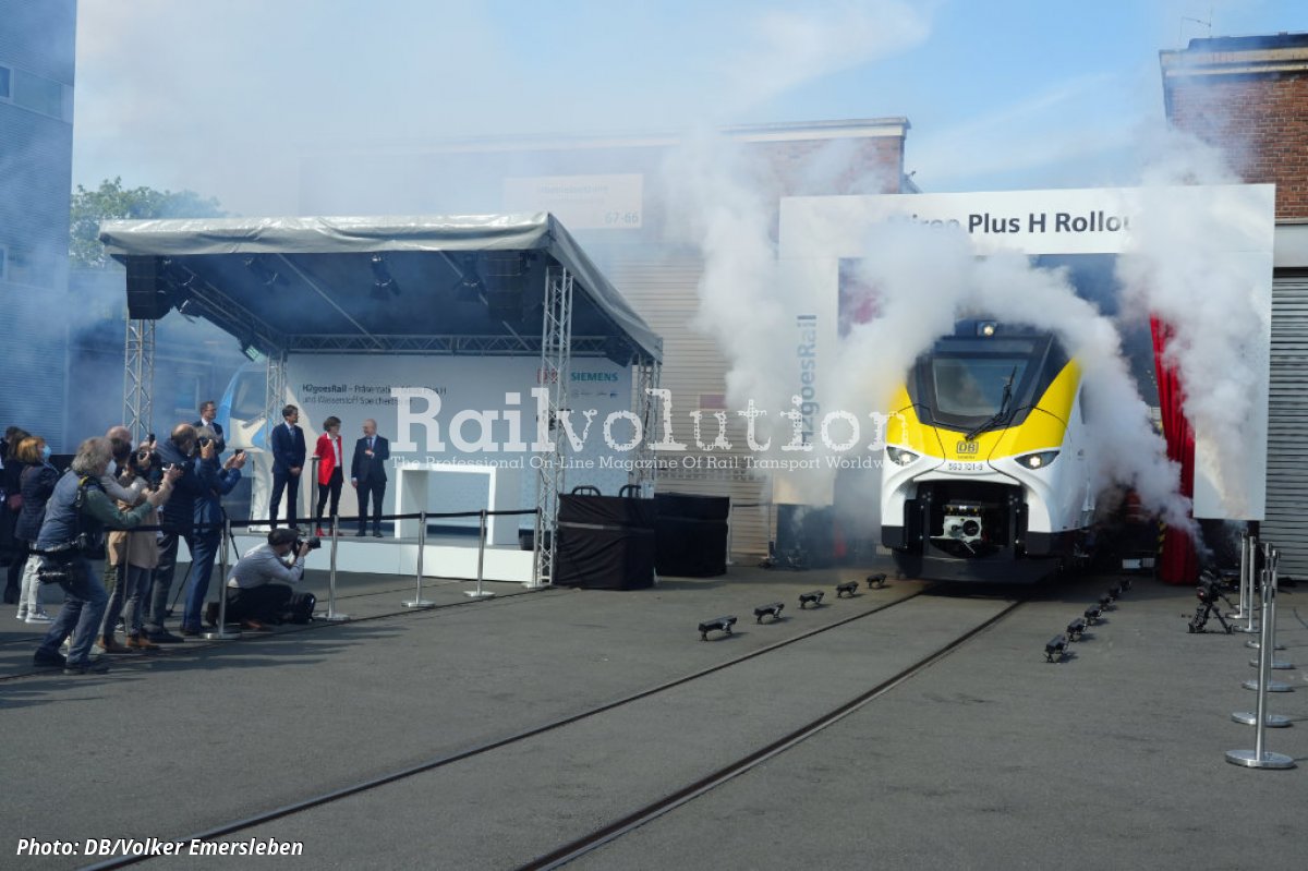 Mireo Plus H Unveiled | Railvolution