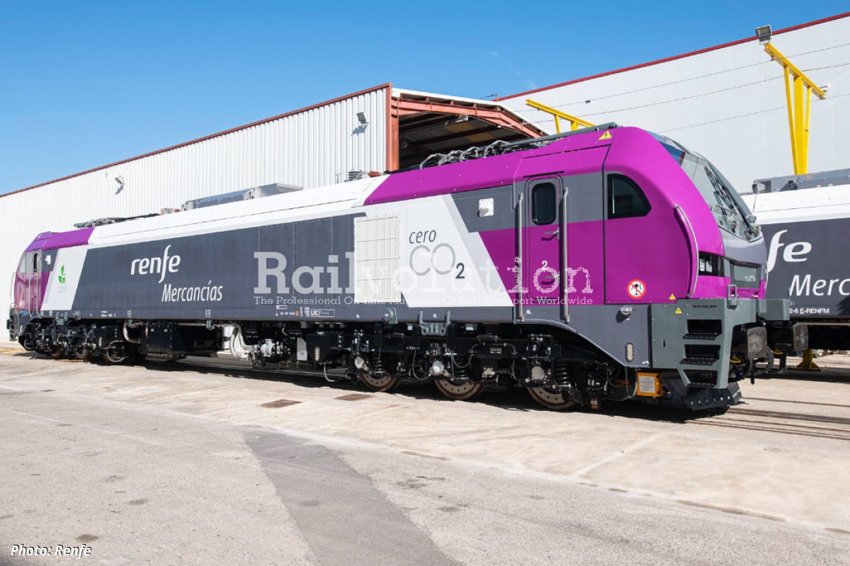 First EURO6000 Locomotives For Renfe Mercancías | Railvolution