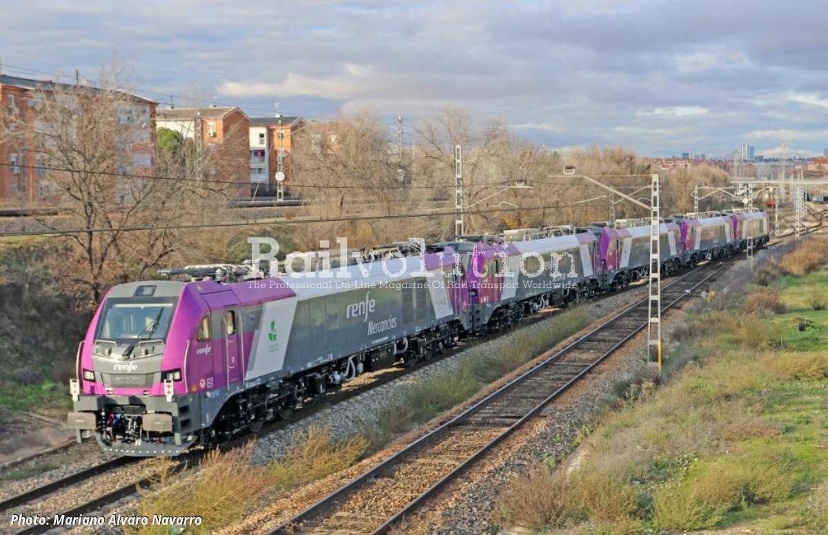 Renfe Mercancías Takes Delivery Of First Class 256 Locomotives ...