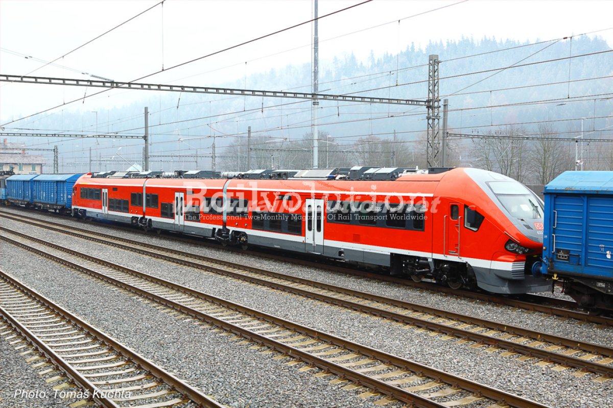 The First Three-Car LINK DMU For DB | Railvolution