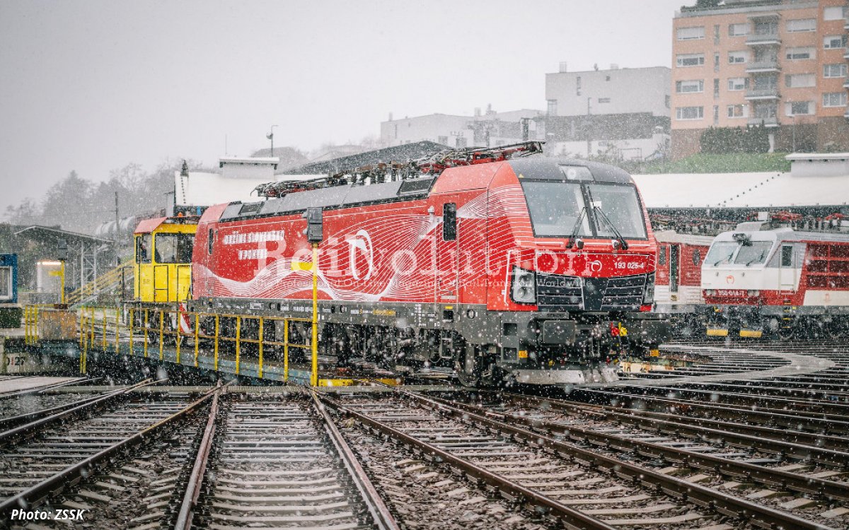 First new Vectrons from RSL handed over to ZSSK | Railvolution