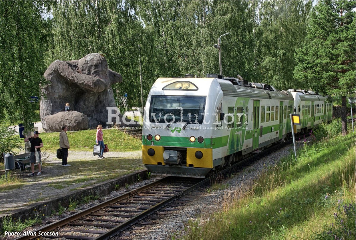 Operation of the Class Dm12 railcars at VR | Railvolution