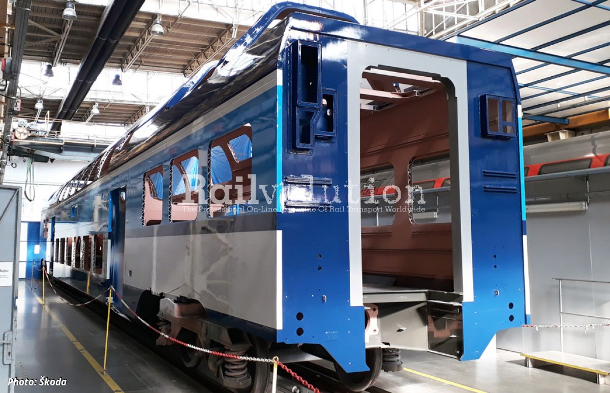 First Car Of The New ČD Double Deck Push-Pull Trains | Railvolution
